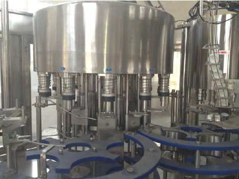 Équipement de mise en bouteilles de liquide automatique de machine de remplissage de bouteilles de pièce en t/jus/pétrole/eau minérale