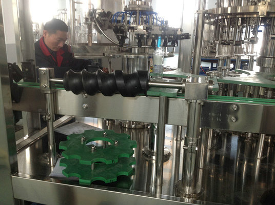 Jus/équipement de bouteille d'huile/à bière d'olive complètement automatique pour en rond ou bouteille en verre carrée