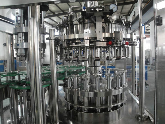 Le PLC commandent l'équipement électrique de bouteille à bière pour le baril et mettent 12000BPH en bouteille