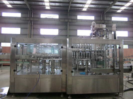 Chaîne de production remplissante de capsulage remplissante de lavage linéaire de machine pour la boisson liquide de thé