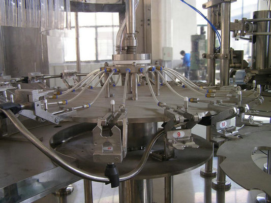 Machine de remplissage automatique de jus