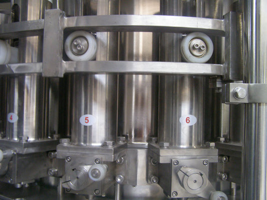 Machine de remplissage aseptique rotatoire de pulpe de jus et de jus avec Rinser et scelleur, système de CIP
