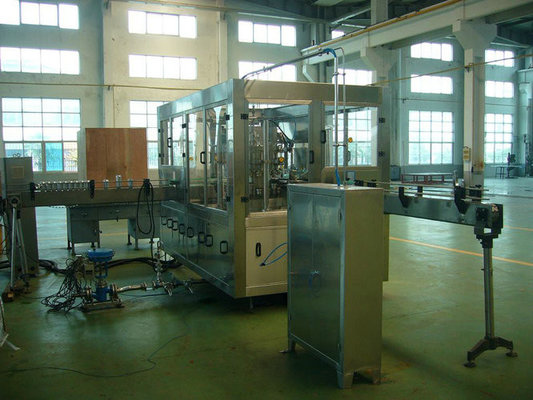 Machine de remplissage liquide de boisson carbonatée