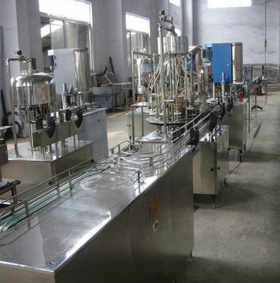 Machine de remplissage liquide de boissons non alcoolisées/jus de fruit