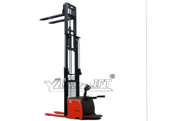 Red 1.5T Electric Pallet Stacker With Full Free 3 - stages Mast