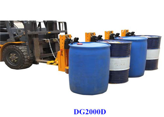 Rubber - belt Forklift Drum Grabber with Attached Safety Chain / Cam Lock