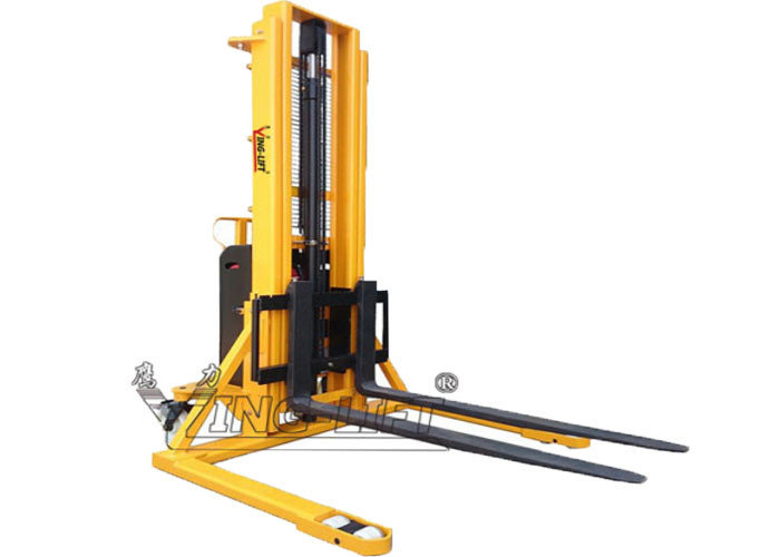1T to 2T Capacity Semi - Electric Stacker Lifting Equipment With Wide Straddle