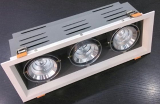 3*25W Energy Saving AC100-240V LED Bold Light With CE,RoHS SAA certificate