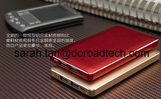 Factory Direct Hot Selling 12000mAh Fashionable Portable Ultrathin Metal Power Bank