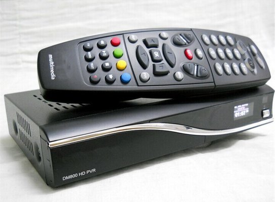 Favorable DVB S2 tarjeta SIM 2,10 del sintonizador de las MONTAÑAS M del set-top box dm800s de Dreambox 800hd