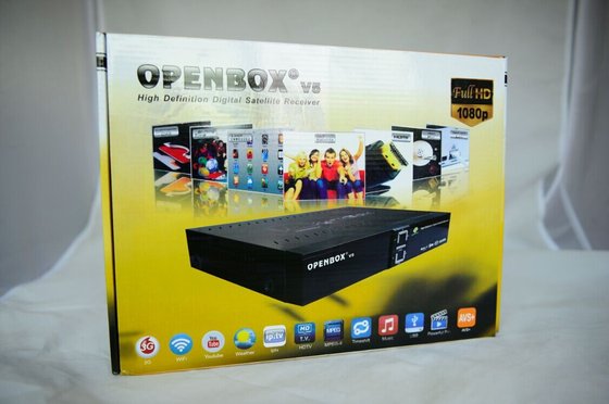 El receptor combinado androide Openbox V5 de la caja dvb-s2 dvb-t2 de la TV se dobla base