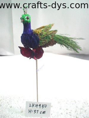 Handicraft peacock,Holiday decoration and ornaments,Natural material holiday gifts and home decoration
