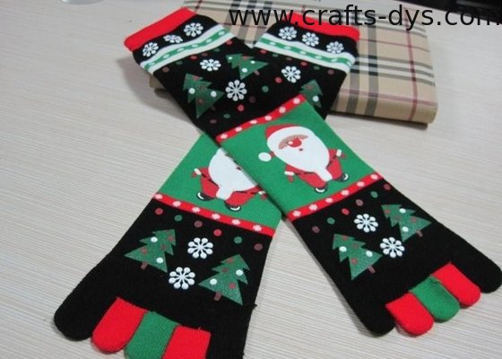 Christmas decoration ornaments gifts,Christmas tree  stockings, five fingers socks, animated cartoon style