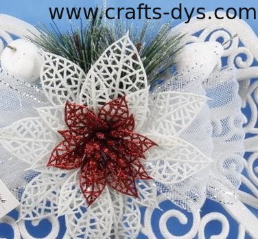 Christmas tree ornaments large bows hang holiday hotel mall wedding scene layout hang act the role ofing is tasted