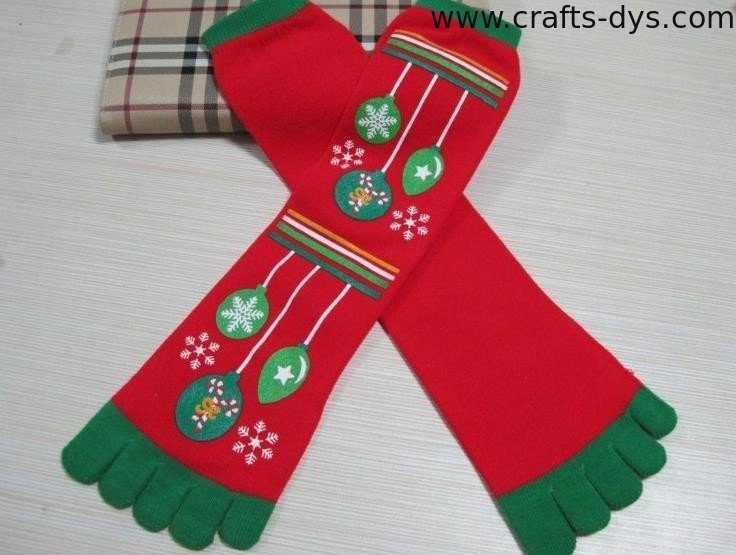 Christmas decoration ornaments gifts,Christmas tree  stockings, five fingers socks, animated cartoon style