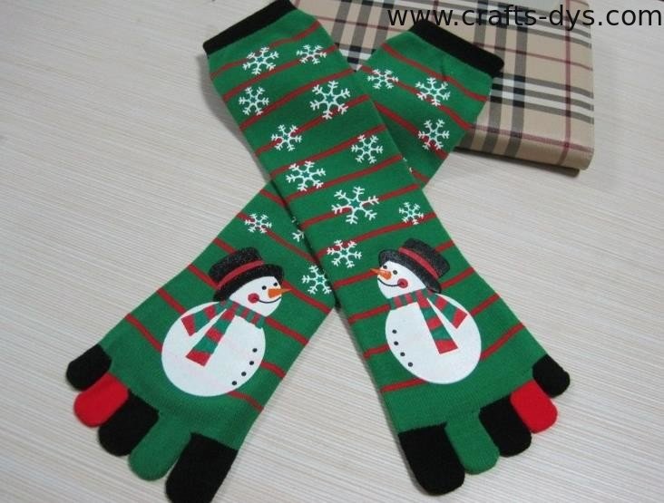 Christmas decoration ornaments gifts,Christmas tree  stockings, five fingers socks, animated cartoon style