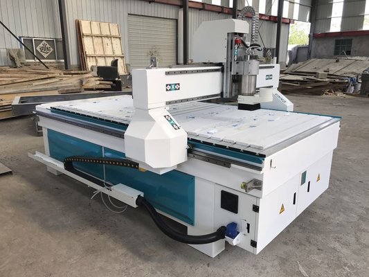 Digital Wood Carver CNC Wood Router 8x4 with Small Footprint