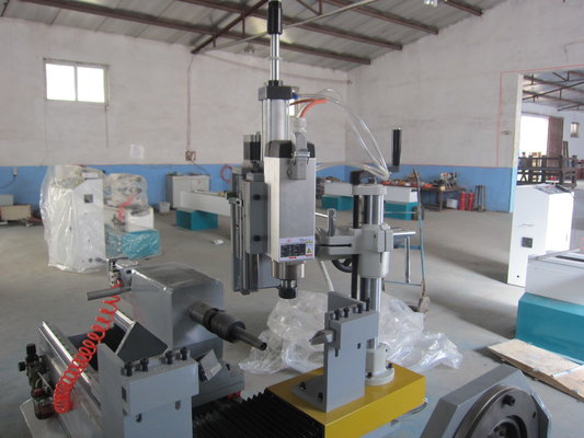 CNC Wood Turning Lathe Machine with One Axis Two Blades and Gymbals Spindle