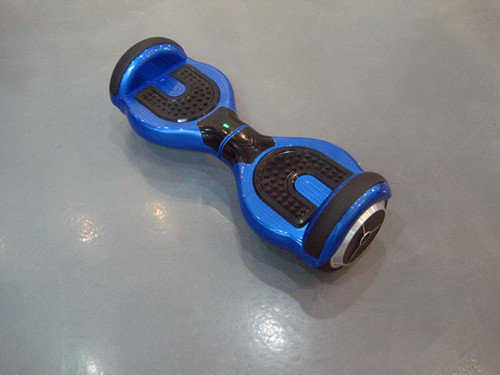 Blue Battery Powered Self Balancing Board 6.5'' ABS Brushless Motor