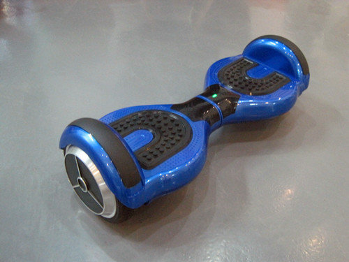 Blue Battery Powered Self Balancing Board 6.5'' ABS Brushless Motor
