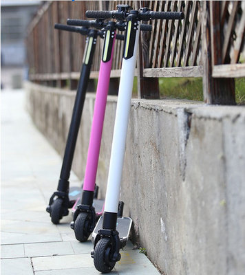 250W 24V Carbon Fiber Electric Scooter Two Wheel Mini Electric Scooter