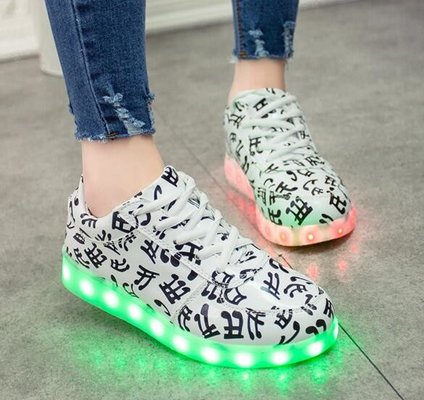 High Elastic LED Light Up Sneakers Fashional Android And ISO App Remote Control Non - Slip supplier
