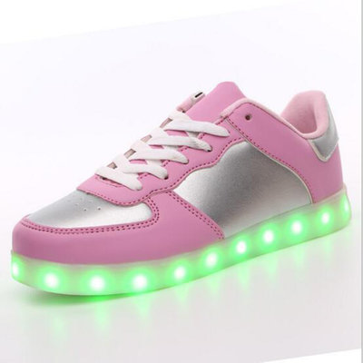 Android Phone App Control White Light Up Shoes , Teenager Tennis Shoes With Lights supplier
