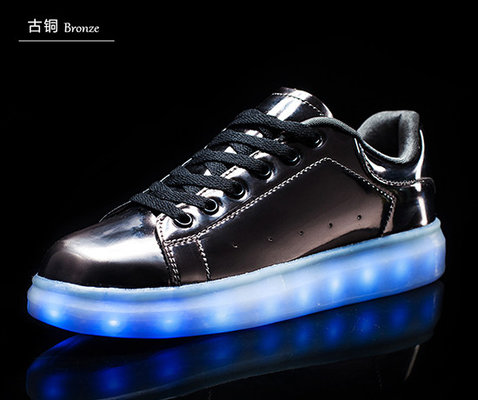 Rainbow color flashing led shoes supplier