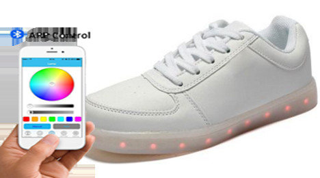Youth Students Light Up Dance Shoes , USB Rechargeable Light Up Shoes App Control supplier