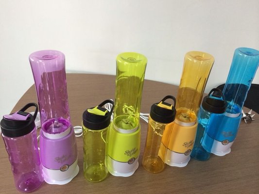 Outdoor Portable Juicer Cup Shake N Take 3 Juice Smoothie Blender 600ml Capacity supplier