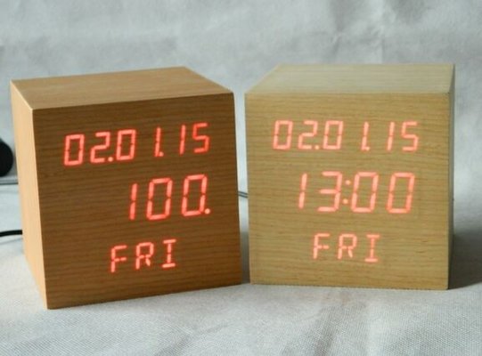 Square Shape Calendar Snooze Temperature Mulit Function Desktop Clock