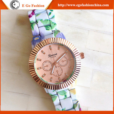 Fashion Business Watch for Office Lady Women Watches Quartz Analog Watch Geneva Watch New