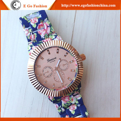 Fashion Business Watch for Office Lady Women Watches Quartz Analog Watch Geneva Watch New