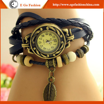 Leaf Pendant Watch Bracelet Watch Girl Female Leather Watch Unisex Quartz Retro Watches