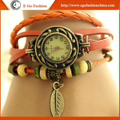 Leaf Pendant Watch Bracelet Watch Girl Female Leather Watch Unisex Quartz Retro Watches
