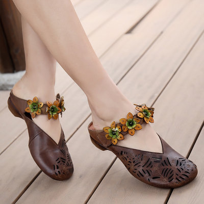 S004 2020 spring and summer new leather hollow flower velcro women's shoes round toe ethnic style handmade single shoes