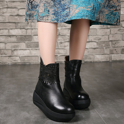 S032 Autumn and winter new thick-soled wedges leather women boots round head fluffy warm boots Martin boots non-slip cas