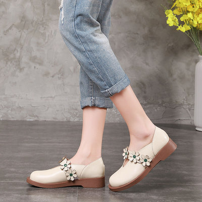 S048 Retro original handmade women's shoes small flowers first layer cowhide casual flat round head shallow mouth white