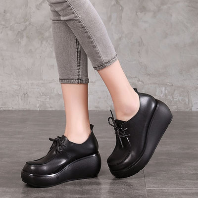 S055 Retro round toe women's shoes, first layer leather lace-up, thick-soled wedge single shoes, non-slip new products