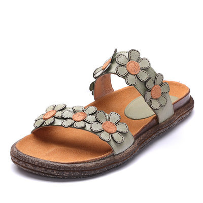 S064 Summer new products small fresh leather three-dimensional handmade flowers women's shoes flat sandals lazy shoes