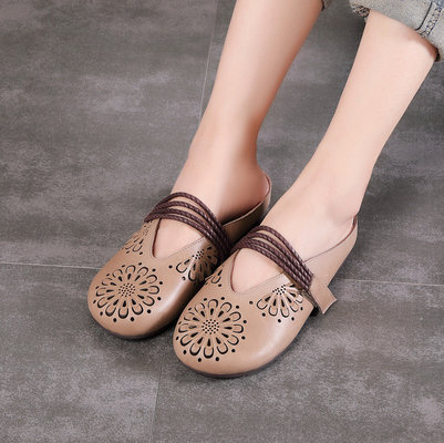 S066 Boutique retro hand-carved hollow women's shoes, leather feet, velcro, flat sandals