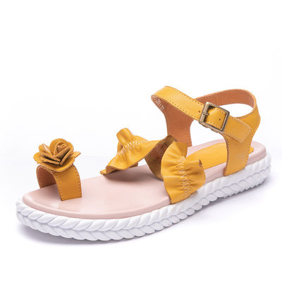 S068 2020 summer new product retro handmade lace leather three-dimensional flower flat heel shrink buckle women sandals