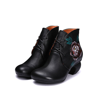 S081 2020 autumn and winter new wedge heel women's shoes retro handmade leather embossed lace-up fashion short boots wom