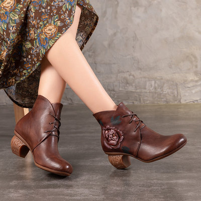 S081 2020 autumn and winter new wedge heel women's shoes retro handmade leather embossed lace-up fashion short boots wom