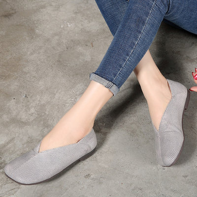 S137 2020 Featured small polka dot head layer cowhide flat shoes retro ethnic handmade leather women's shoes factory dir