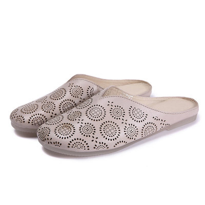 S148 Factory ethnic style flat bottom hollow Baotou sandals retro handmade slippers fashion all-match simple women's
