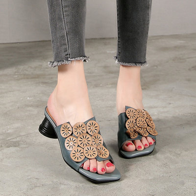 S150 Factory ethnic style flat bottom hollow Baotou sandals retro handmade slippers fashion all-match simple women's