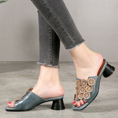 S150 Factory ethnic style flat bottom hollow Baotou sandals retro handmade slippers fashion all-match simple women's