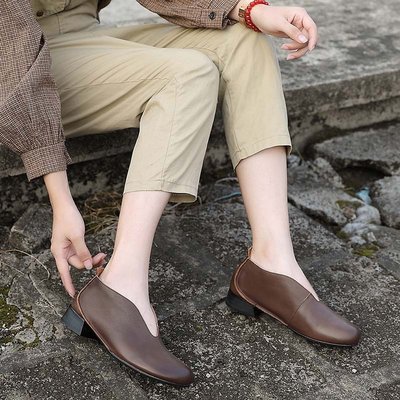 S199 Factory round toe thick heel retro leather handmade women's shoes all-match fashion simple low-heel shallow mouth s