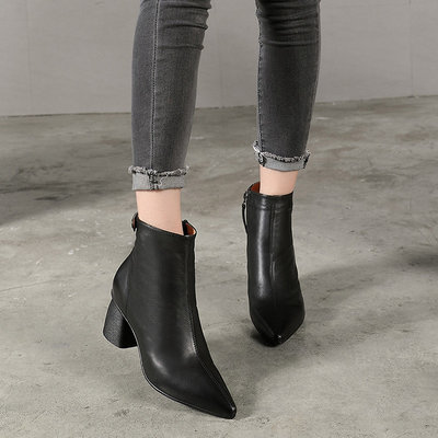 S223 Pure color pointed toe ladies elegant leather handmade short boots fashion all-match leather autumn and winter boot